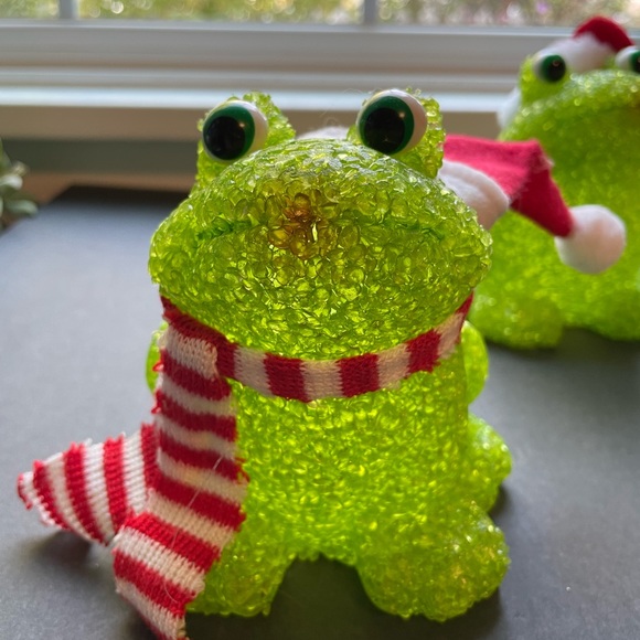 Avon | Holiday | Vintage Melted Plastic Popcorn Frogs And Snowman ...